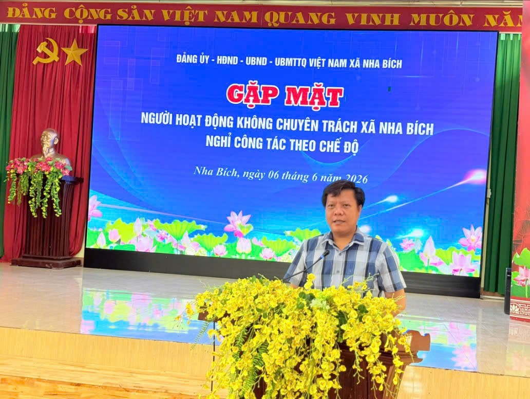 Lãnh đạo xã Nha Bích tổ chức gặp mặt, chia tay người hoạt động không ...